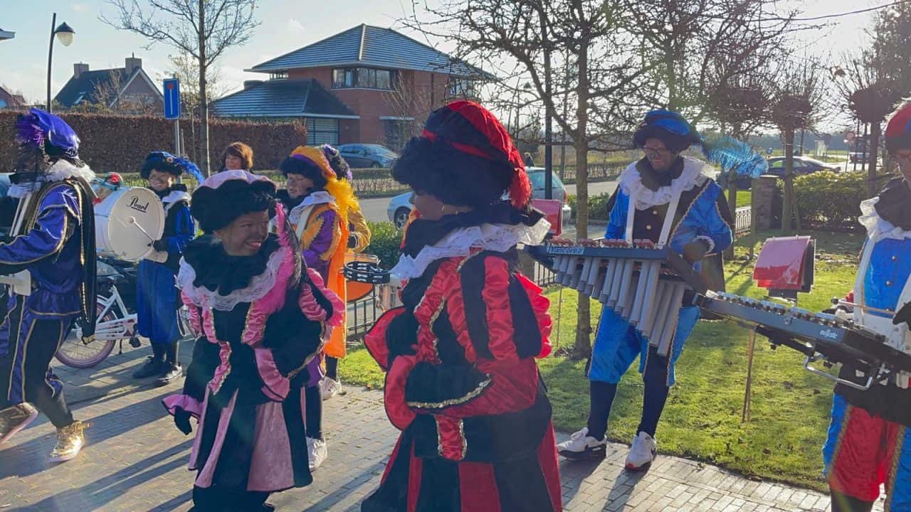 Pietenband huren - Muziekvereniging De Voortzetters
